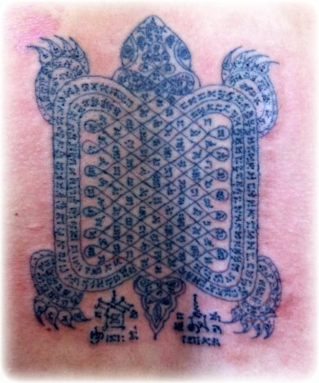 Yant Paya Tao Ruean (Turtle Yantra) – Sak Yant Thai Temple Tattoos